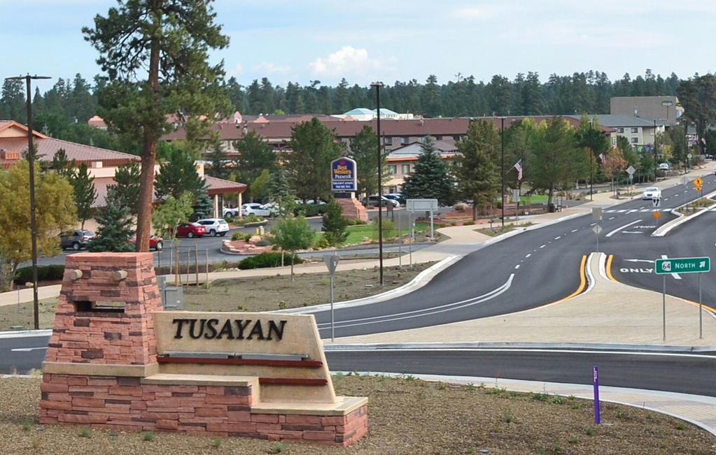 Williams, AZ South Rim Food & Lodging | Buck Wild Hummer Tours